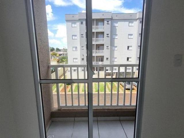 Apartamento à venda com 2 quartos no condomínio Vila Das Orquideas, São Carlos