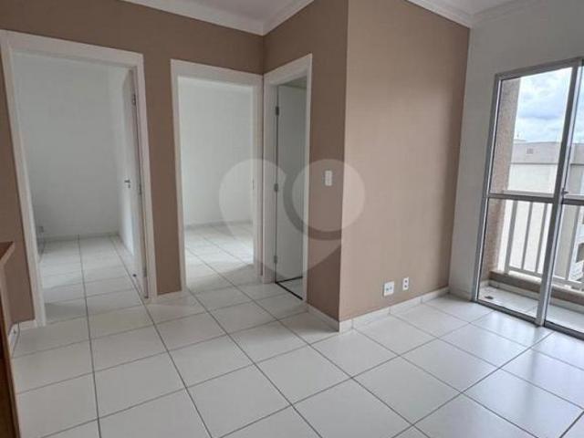 Apartamento à venda com 2 quartos no condomínio Vila Das Orquideas, São Carlos