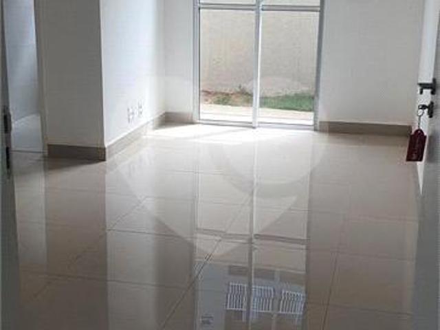 Apartamento à venda com 2 quartos no condomínio Vila Das Orquideas, São Carlos