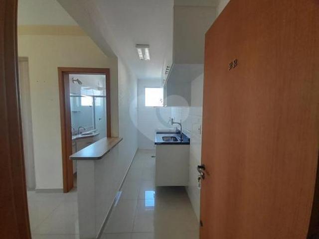 Apartamento à venda com 2 quartos no condomínio Marechal Estilo, São Carlos