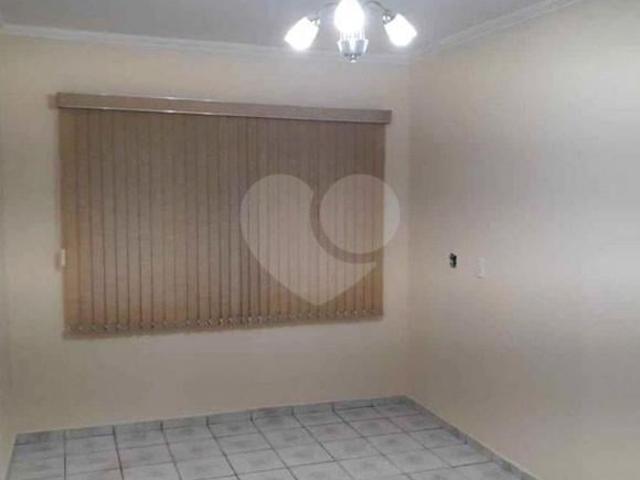 Apartamento à venda com 2 quartos no condomínio Romeu Santini, São Carlos