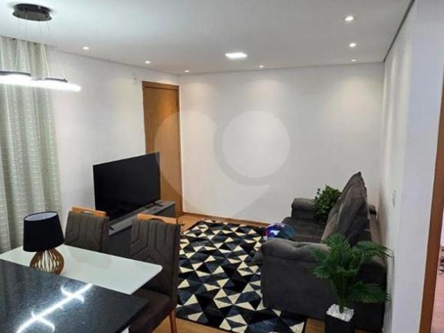 Apartamento à venda com 2 quartos no condomínio Santa Lúcia, Guarulhos