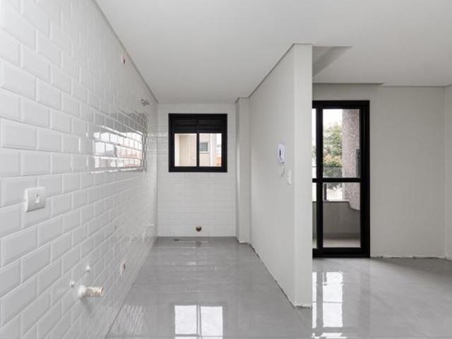 Apartamento à venda com 2 quartos no Centro em Pinhais PR