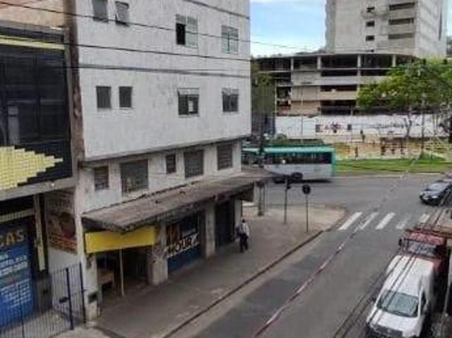 Apartamento à venda com 2 quartos no Centro Juiz de Fora/MG