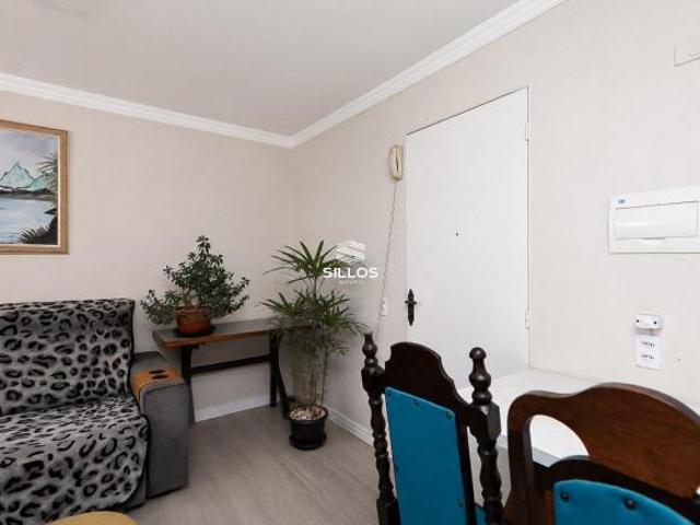 Apartamento à venda com 2 quartos no Cristo Rei em Curitiba