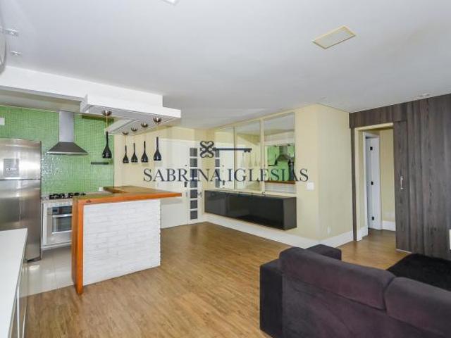 Apartamento à venda com 2 quartos no Batel em Curi