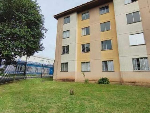 Apartamento á venda com 2 quartos no bairro Sítio Cercado em Curitiba PR
