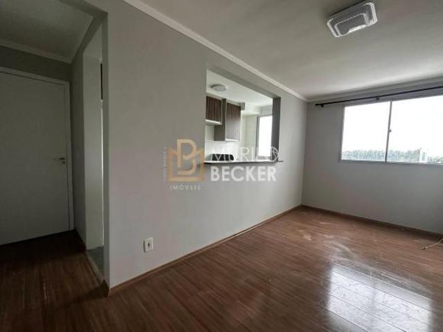 Apartamento á venda com 2 quartos no Bairro Villa Branca