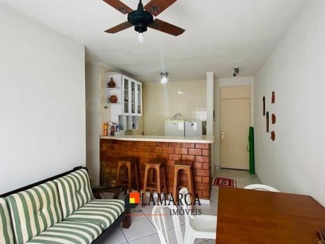 Apartamento a venda com 2 quartos no Guaruja