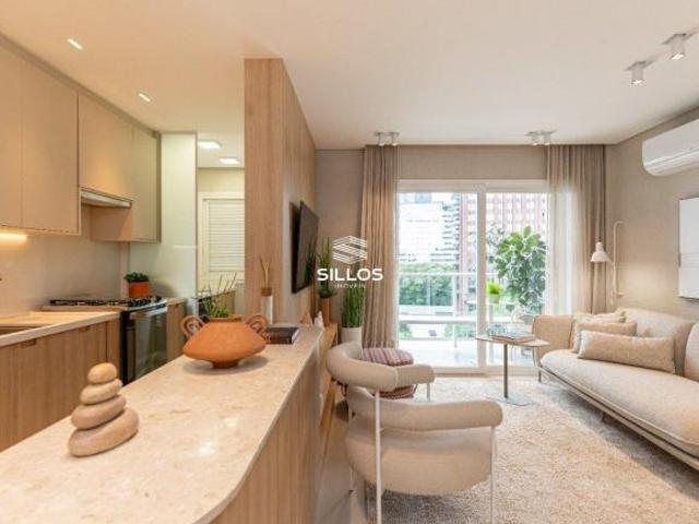 Apartamento à venda com 2 quartos no Ecoville em Curitiba