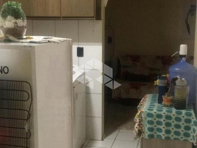 Apartamento à venda com 2 quartos no Residencial Guajuviras