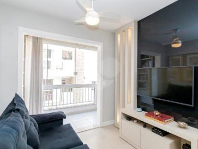 Apartamento á venda com 2 quartos no Uberaba Curitiba