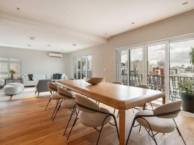 Apartamento à venda com 2 quartos nos Jardins