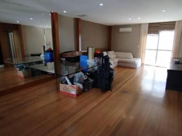 Apartamento à Venda com 2 quartos nos Jardins