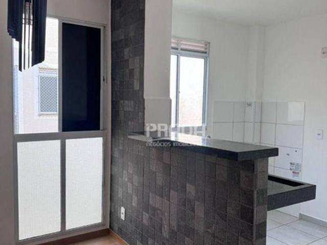 Apartamento à venda com 2 quartos São Jorge Uberlândia/MG