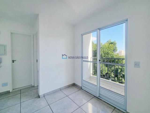 Apartamento à venda, com 2 quartos, sacada, no Ipiranga, próximo ao metrô