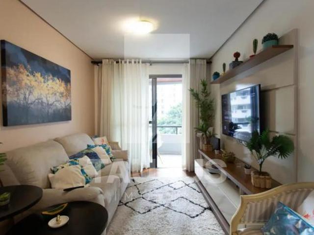 Apartamento à venda com 2 quartos, sendo 1 suíte, em Moema, São Paulo
