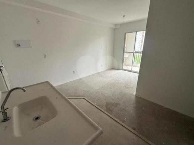 Apartamento à venda com 2 quartos, sendo 1 suíte, no condomínio Gran Vitta, Guarulhos