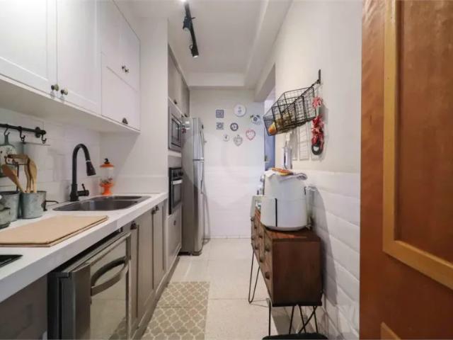 Apartamento à venda com 2 quartos, sendo 1 suíte, no condomínio Jardins De Bali, São Paulo SP