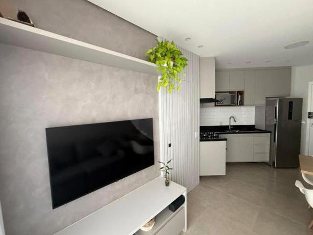 Apartamento à venda com 2 quartos, sendo 1 suíte, no condomínio Parque Dos Girassois, São Carlos
