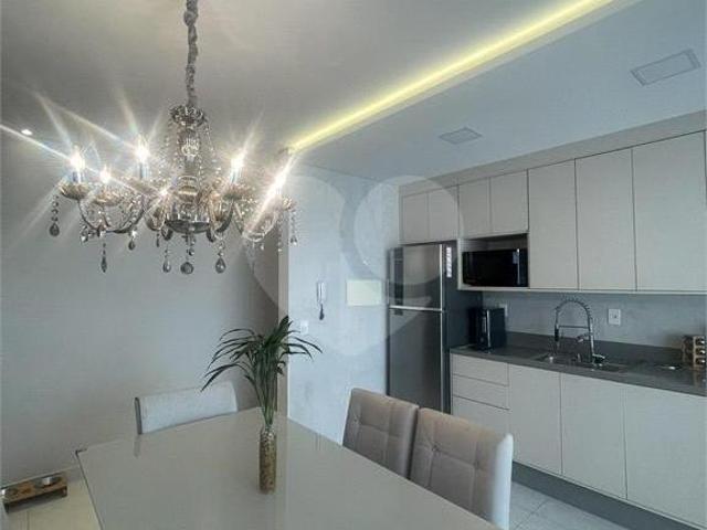 Apartamento à venda com 2 quartos, sendo 1 suíte, no condomínio Residencial Phoenix, Mogi das Cruze