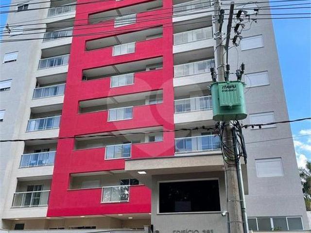 Apartamento à venda com 2 quartos, sendo 1 suíte, no condomínio Valentina Park, São Carlos