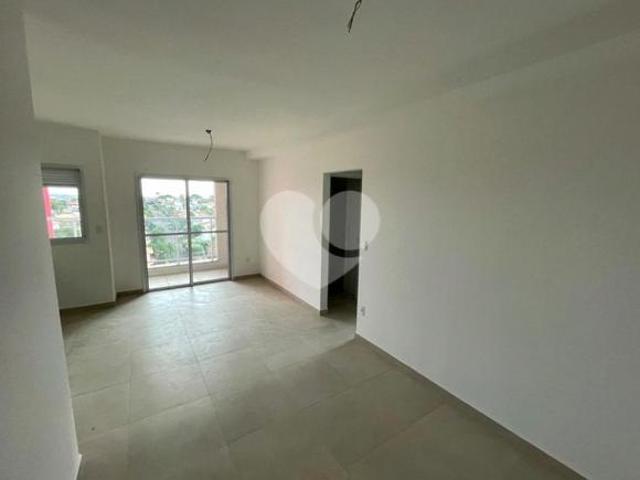 Apartamento à venda com 2 quartos, sendo 1 suíte, no condomínio Valentina Park, São Carlos