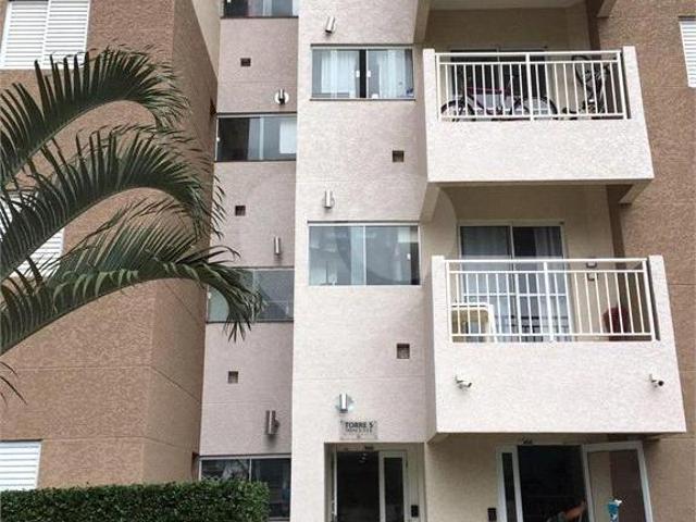 Apartamento à venda com 2 quartos, sendo 1 suíte, no condomínio Vila Verde Sabará, São Carlos