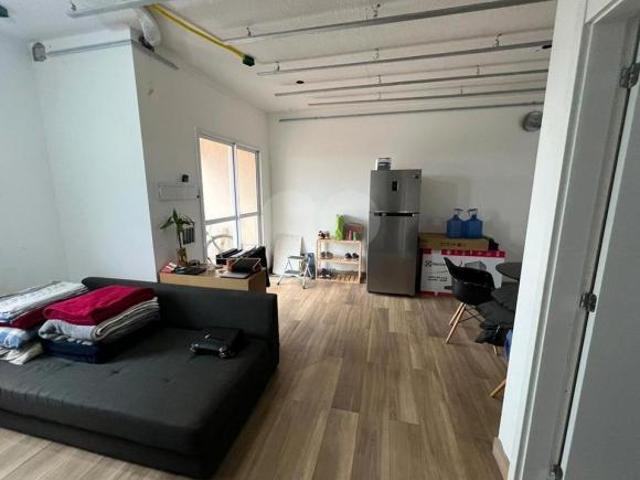 Apartamento à venda com 2 quartos, sendo 1 suíte, no condomínio Vila Verde Sabará, São Carlos