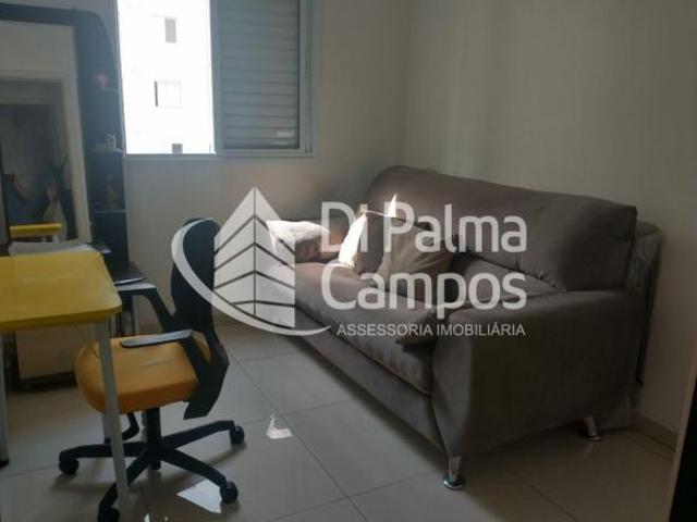 Apartamento à venda com 2 quartos, varanda e lazer completo no bairro Cambuci