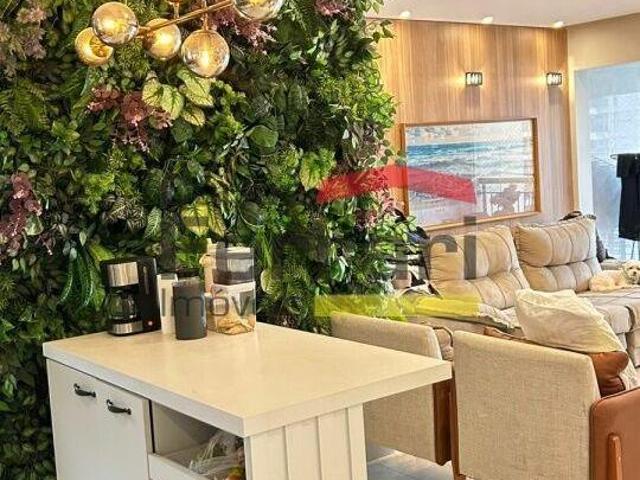 Apartamento Seminovo de 86m² | Sala Ampliada, Varanda Gourmet, Suíte, Lavabo e V