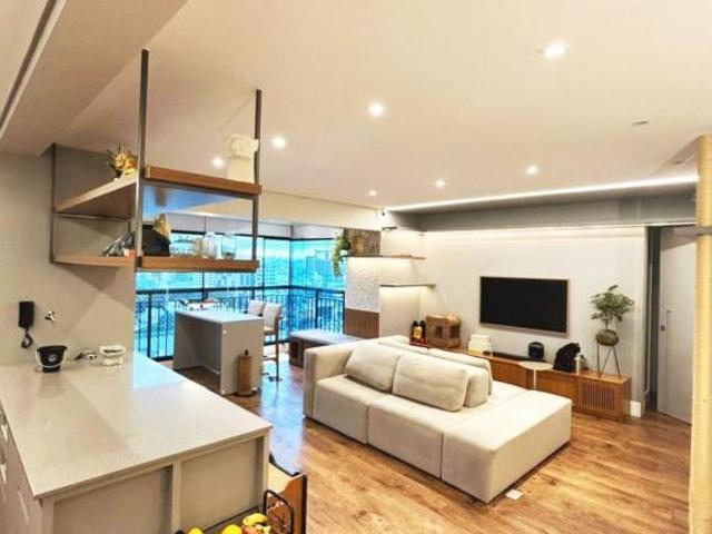Apartamento á venda com 2 suítes, 2 vagas, no centro de Osasco SP