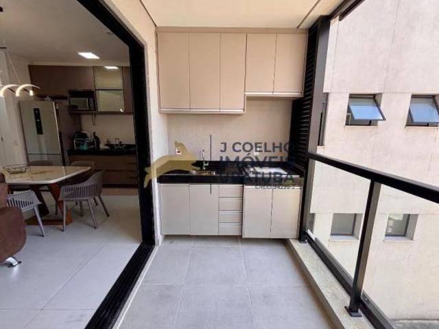 Apartamento à venda com 2 suítes e praticamente Pé na Areia na Praia Da Enseada, Ubatuba SP