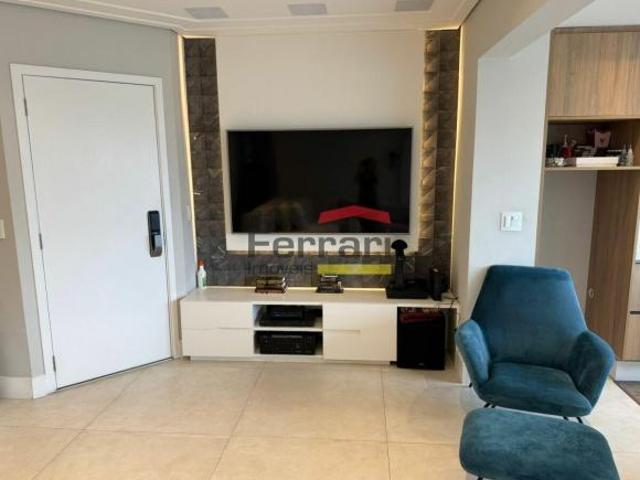 Apartamento à venda com 2 suítes e 2 vagas em Santana