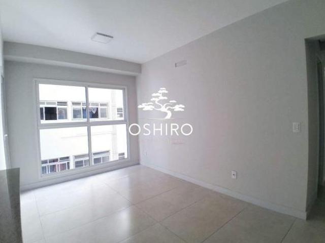 Apartamento a venda com 2 suítes próximo a praia da Aparecida Santos