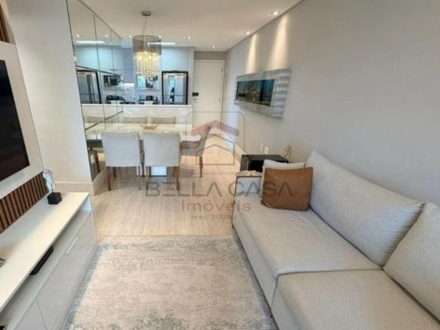 Apartamento a venda com 2 vagas próximo ao Shopping Análai Franco