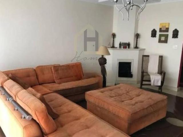 Apartamento à venda com 310 metros 3 suítes sendo 1 master. Condomínio Edifício Itamaraty. Bairro Sa