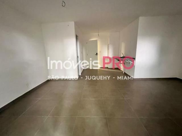 Apartamento à venda com 37 m² em Campo Belo