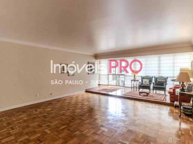 Apartamento à venda com 348m², 4 quartos e 2 vagas