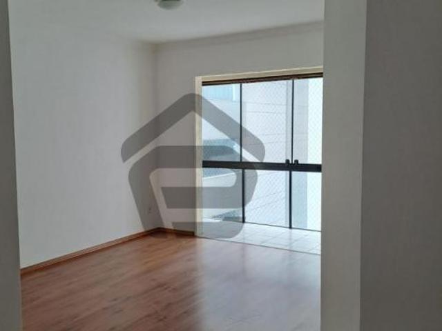 Apartamento à Venda com 3 Dormitórios na Vila Olímpia