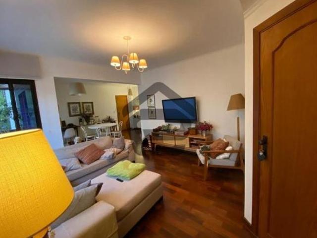 Apartamento à Venda com 3 Dormitórios no Morumbi