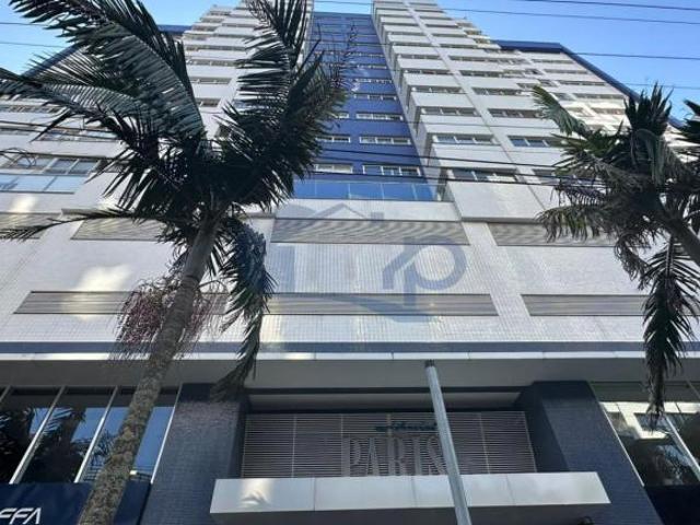 Apartamento á venda com 3 dormitórios no centro de Torres/RS