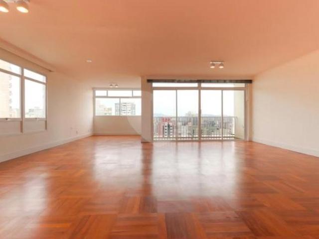 Apartamento a Venda com 3 dormitórios no Higienópolis