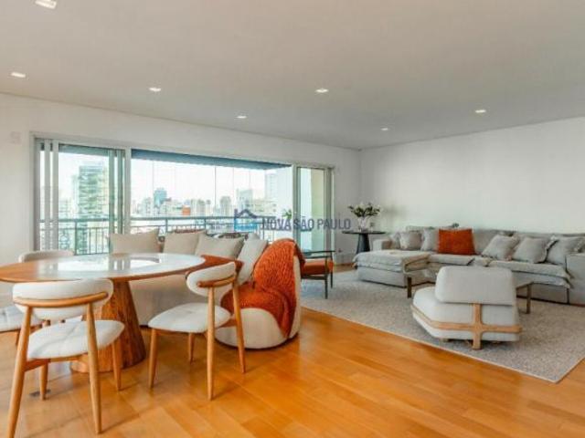 Apartamento a venda com 3 Dormitórios no Itaim Bibi