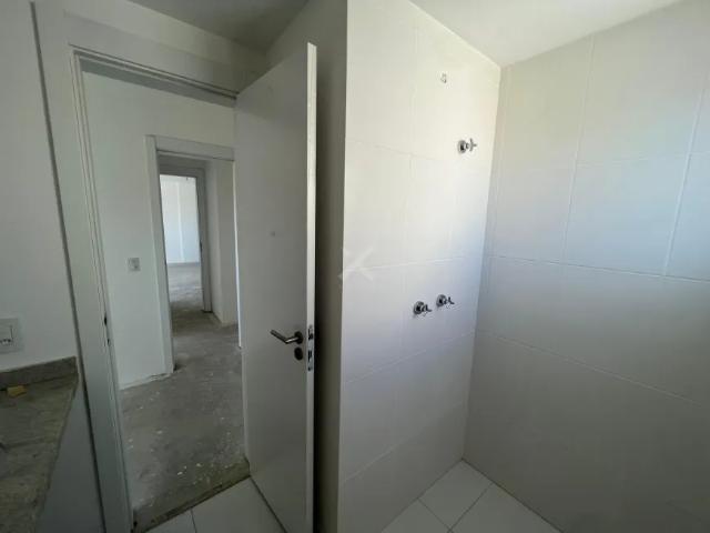 Apartamento a venda com 3 dormitórios no Jardim Europa