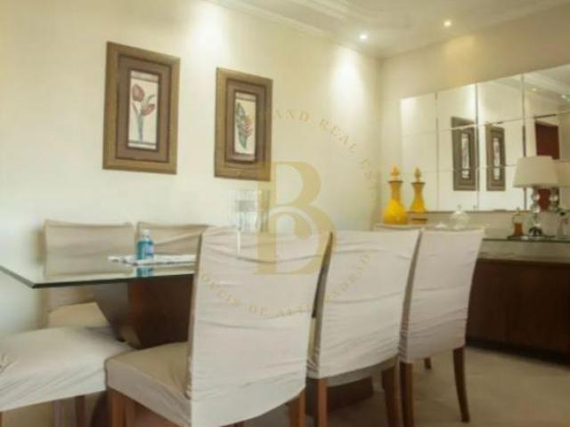 Apartamento à venda com 3 dormitórios, andar alto e lazer completo, próximo ao Metrô