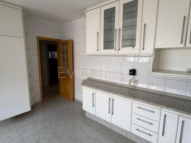 Apartamento à venda com 3 dormitórios e 2 vagas de garagem