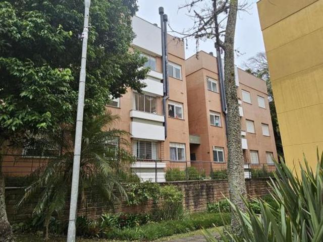 Apartamento à venda com 3 dormitórios, semi mobiliado