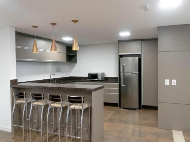 Apartamento à venda com 3 dormitórios, sendo 1 suíte, 3 vagas, Panazzolo, Caxias do Sul, RS