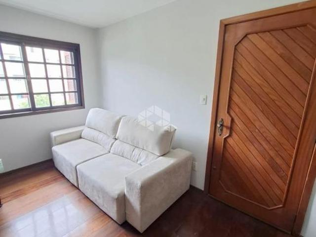 Apartamento à venda com 3 dormitórios, sendo 1 suíte, 2 vagas, Panazzolo, Caxias do Sul, RS
